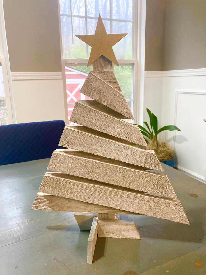 Wooden Christmas Tree Woodworking Plan - Easy Step-by-step Guide for ...