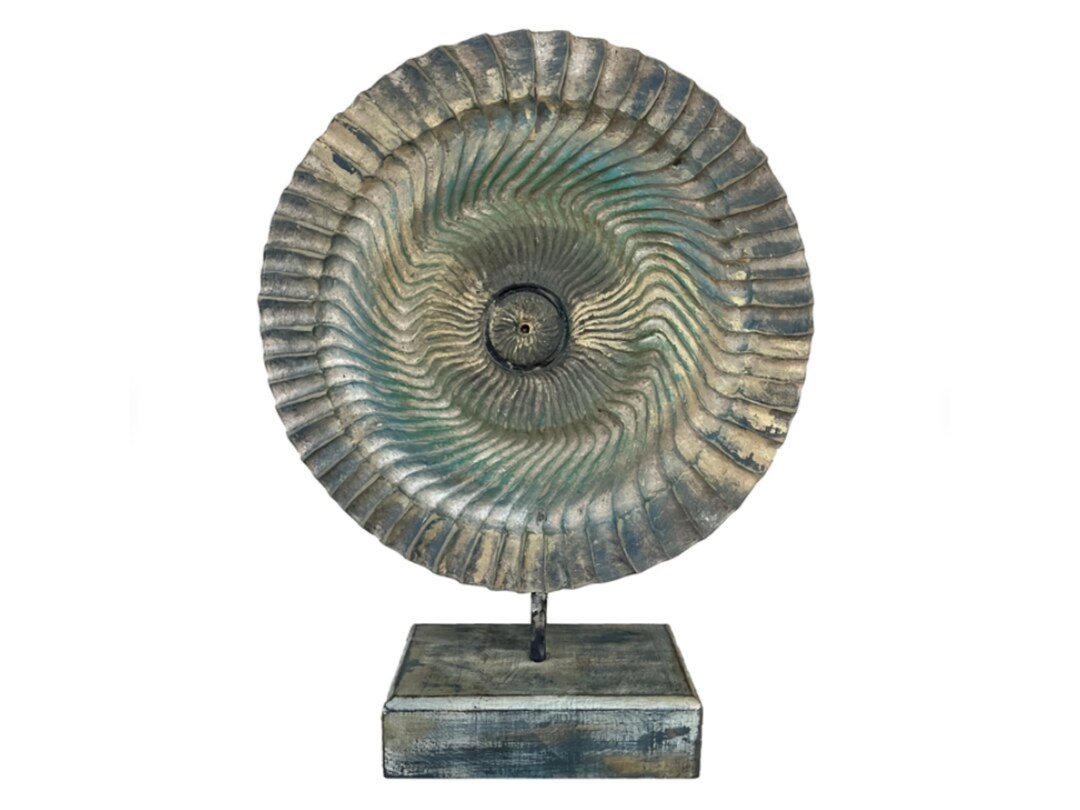Creative Round Weird Sculpture, Wooden Weird Sculpture, Bookshelf Decor ...
