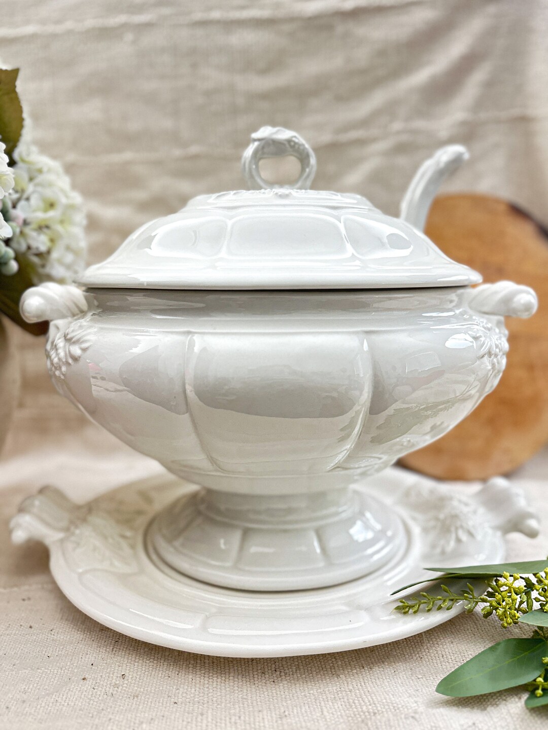 White Porcelain Red Cliff Ironstone Grape Oval Tureen W/underplate ...