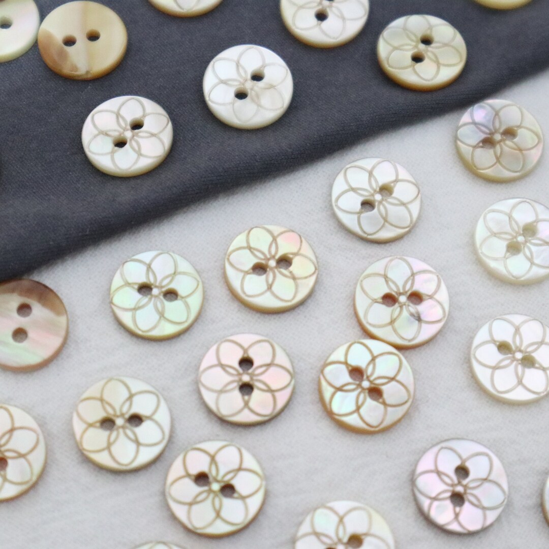 10 Pcs Natural River Shell Two-hole Buttons, 11.5mm 18L, Sweaters ...