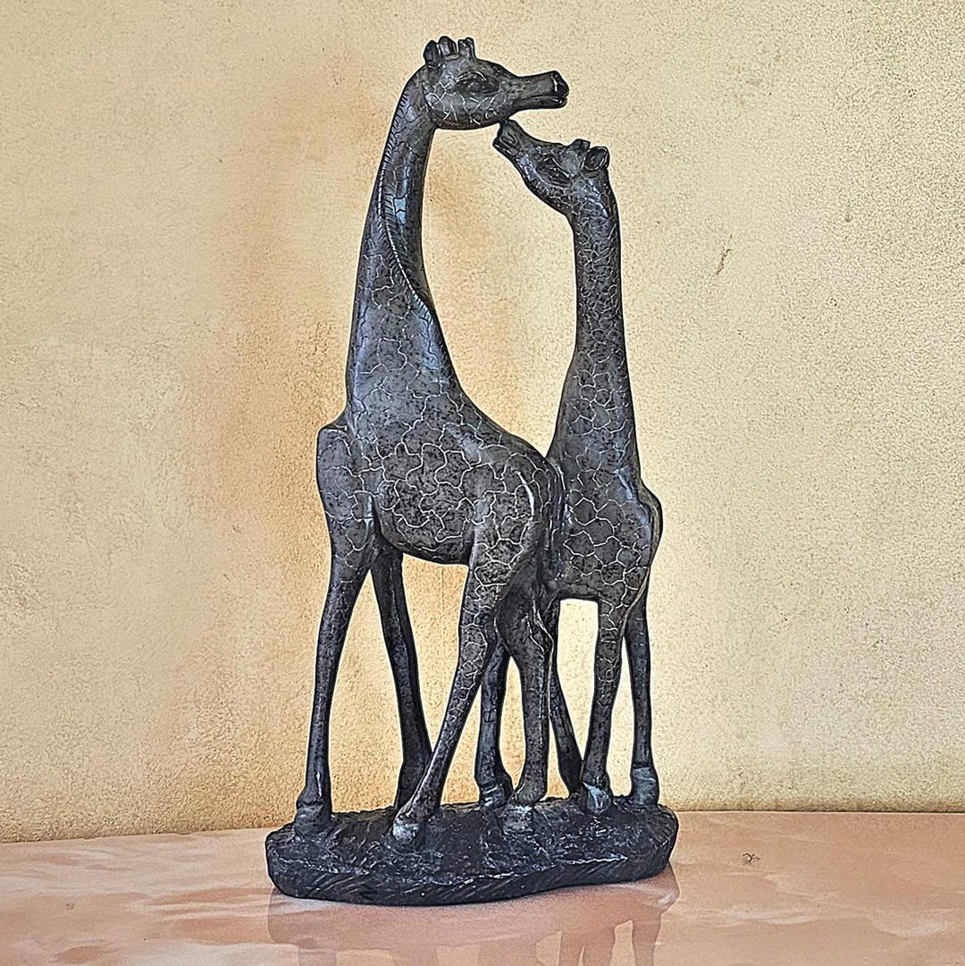 Elegant Resin Giraffe Sculpture – Modern Wildlife Home Décor - Etsy
