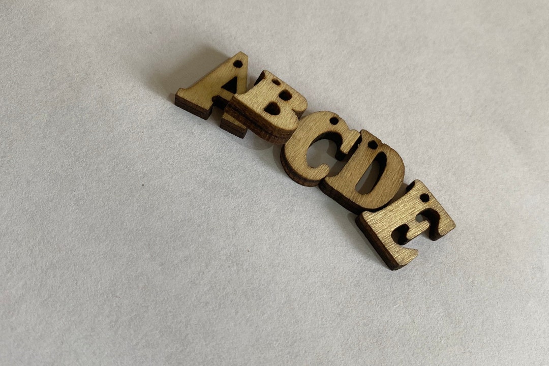 Small Wooden Letter Gift Tags: Personalized Name Tags - Etsy