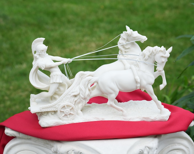 Roman Centurion on Chariot, Roman Commander, Roman Gladiator Statue ...