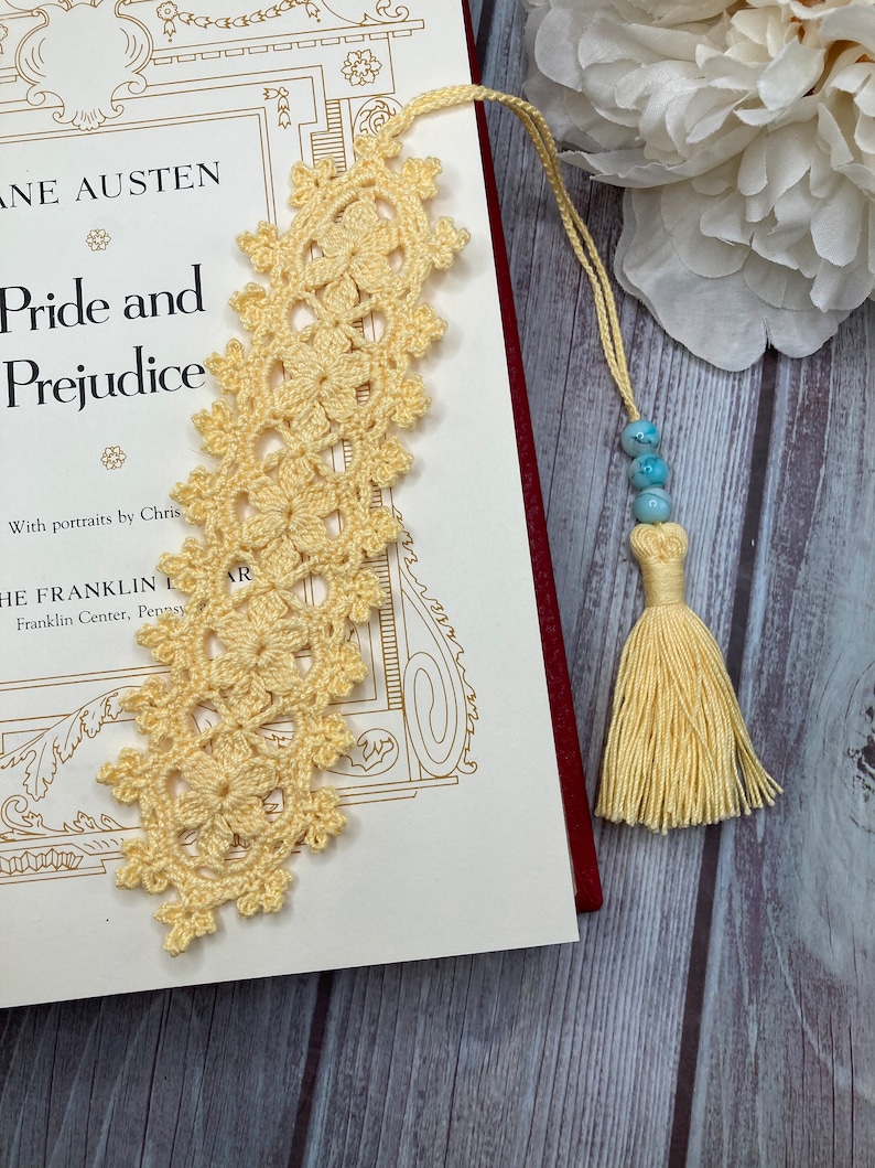 The Maisie Crochet Bookmark PDF Pattern - Create a Stunning and ...