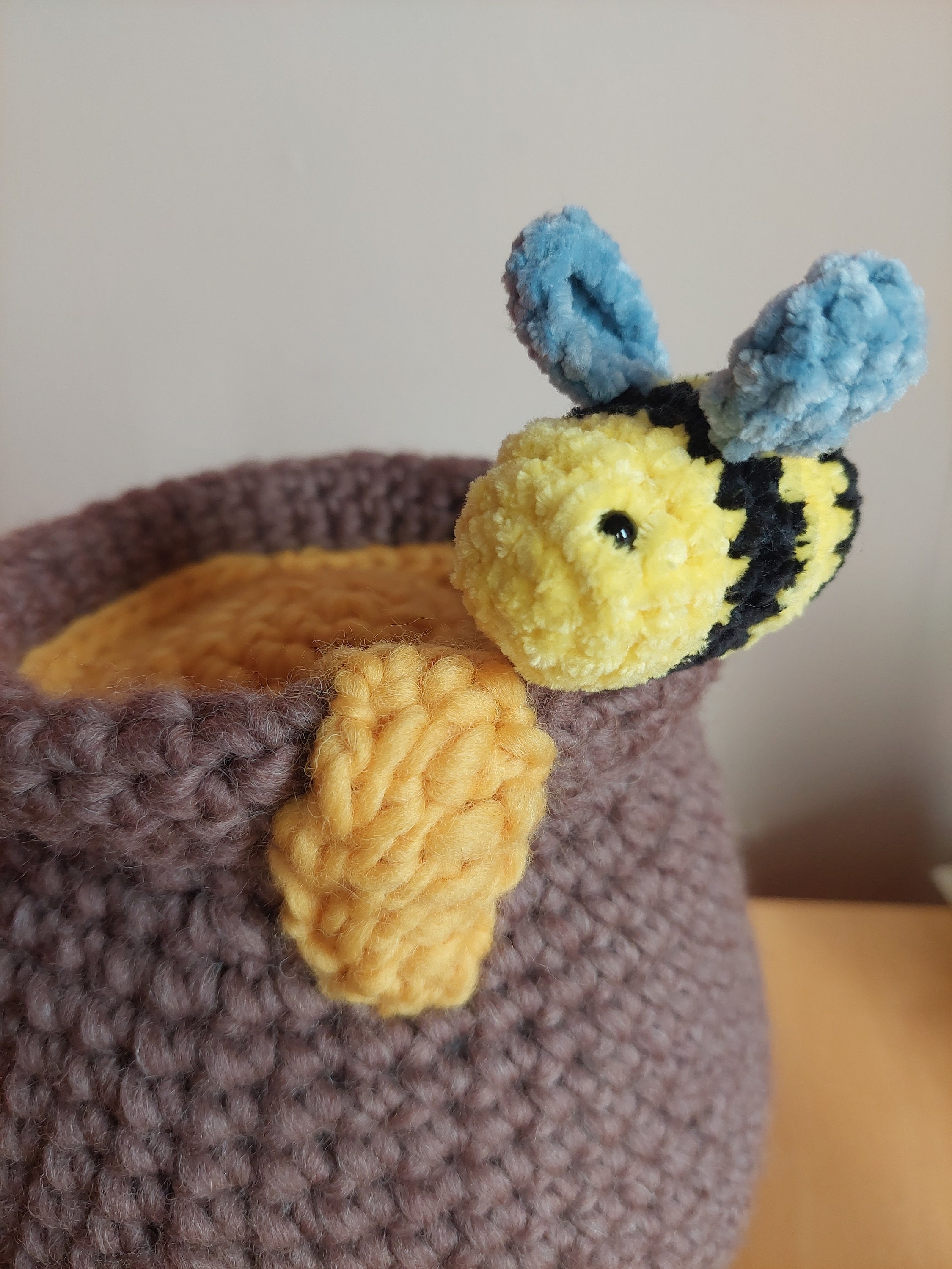 Honey Pot and Bee Crochet Pattern PATTERN ONLY - Etsy