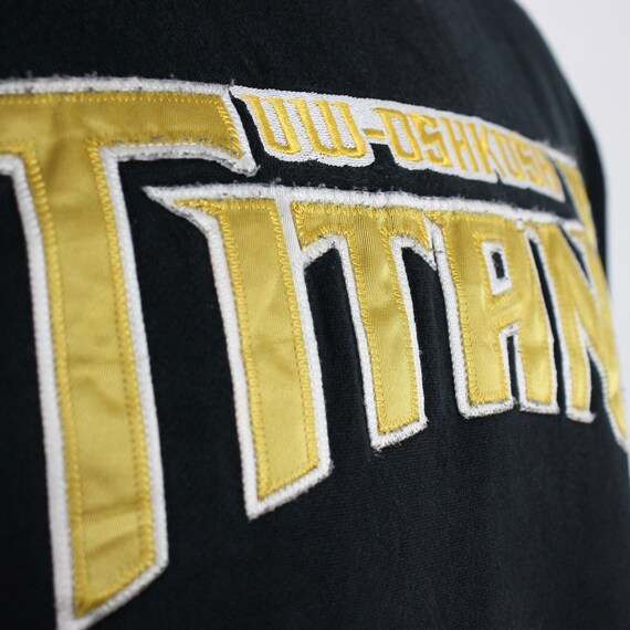 Embroidered Vintage 90s UW Oshkosh Titans Sweatshirt/… - Gem