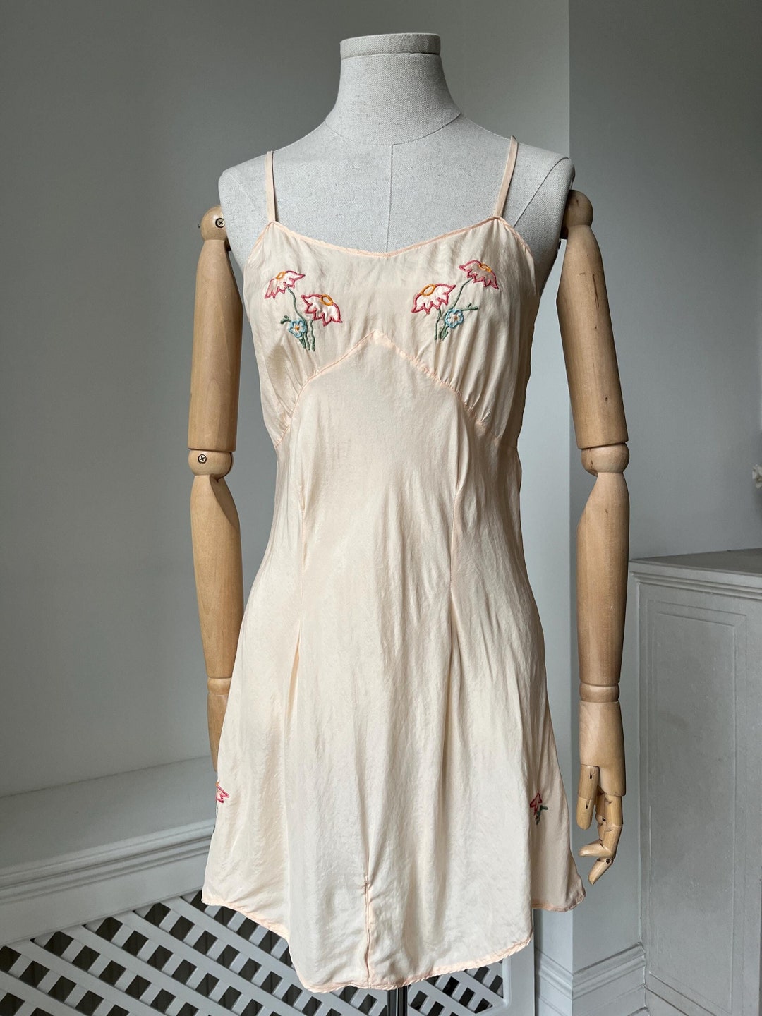 Vintage 1930s Silk Palest Pink Chemise With Embroidered Flowers - Etsy