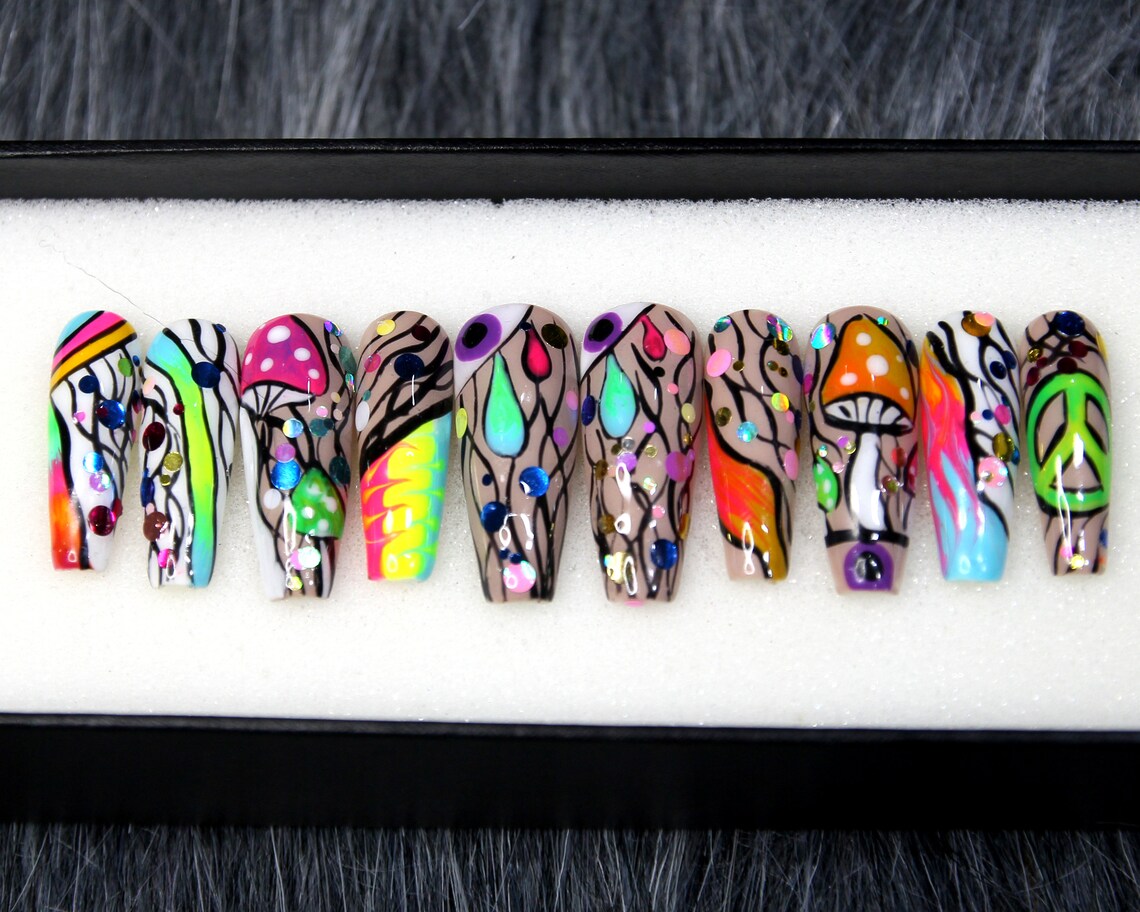 Tripping Illusion Press on Nails Handpainted Abstract Nail - Etsy
