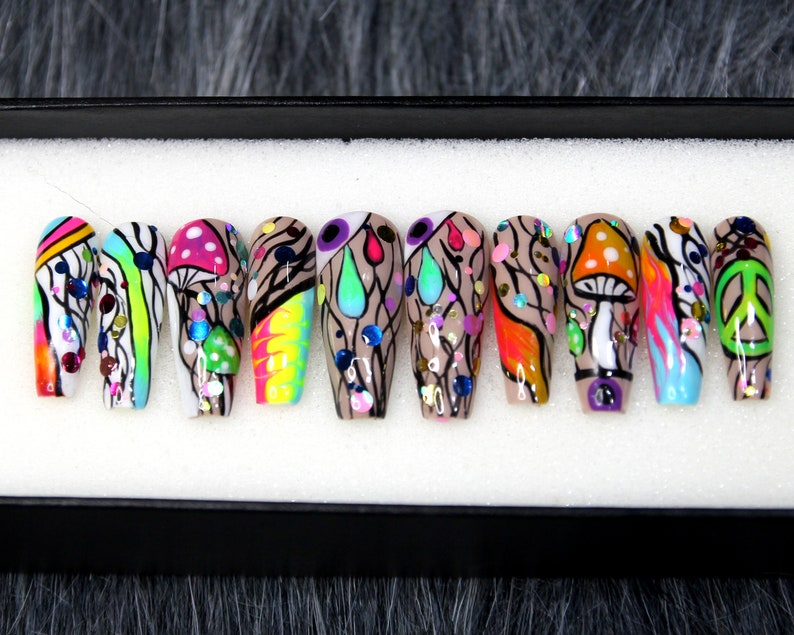 Tripping Illusion Press on Nails Handpainted Abstract Nail - Etsy