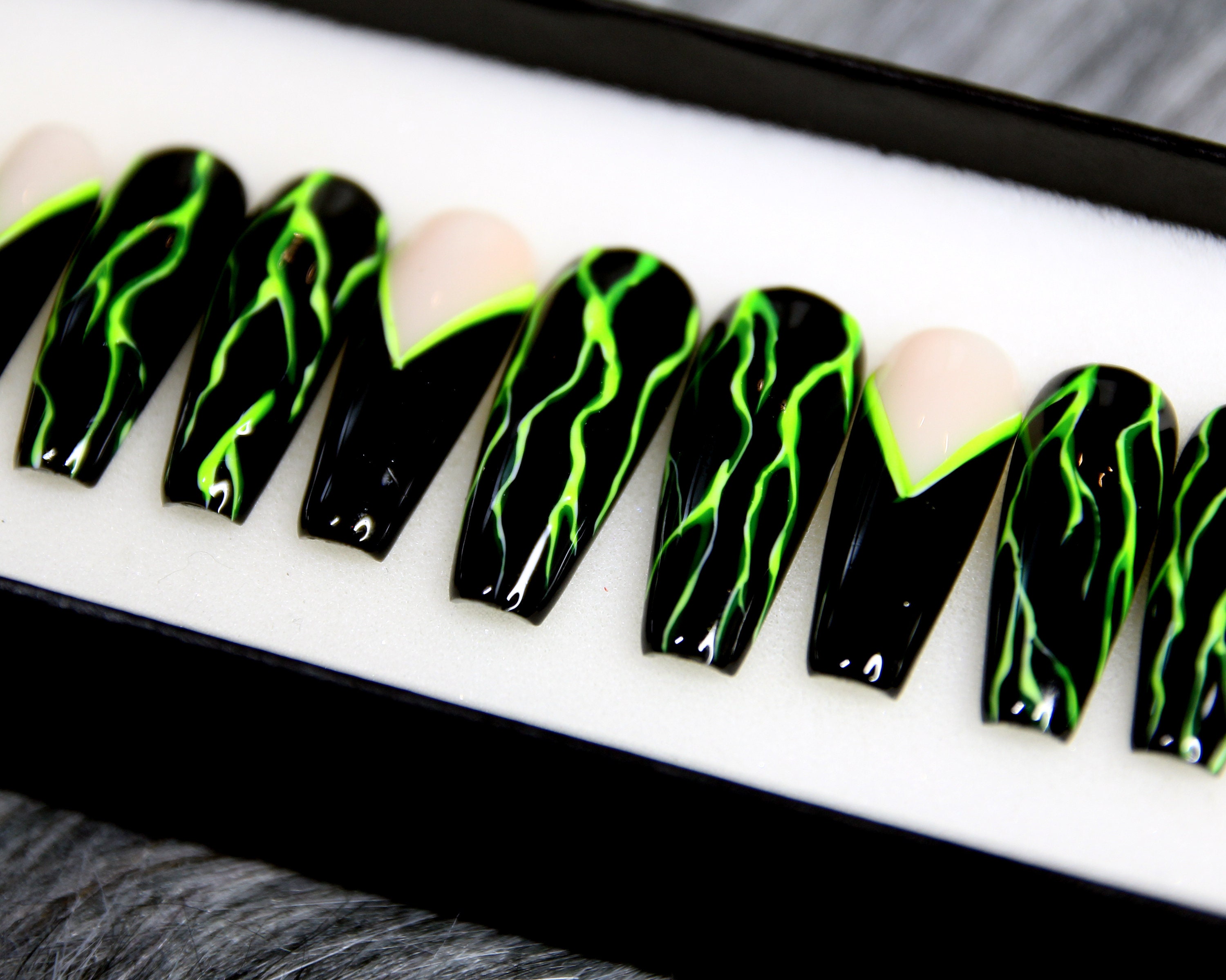 Royal Emerald Press on Nails Green Black Glue on Nails | Etsy