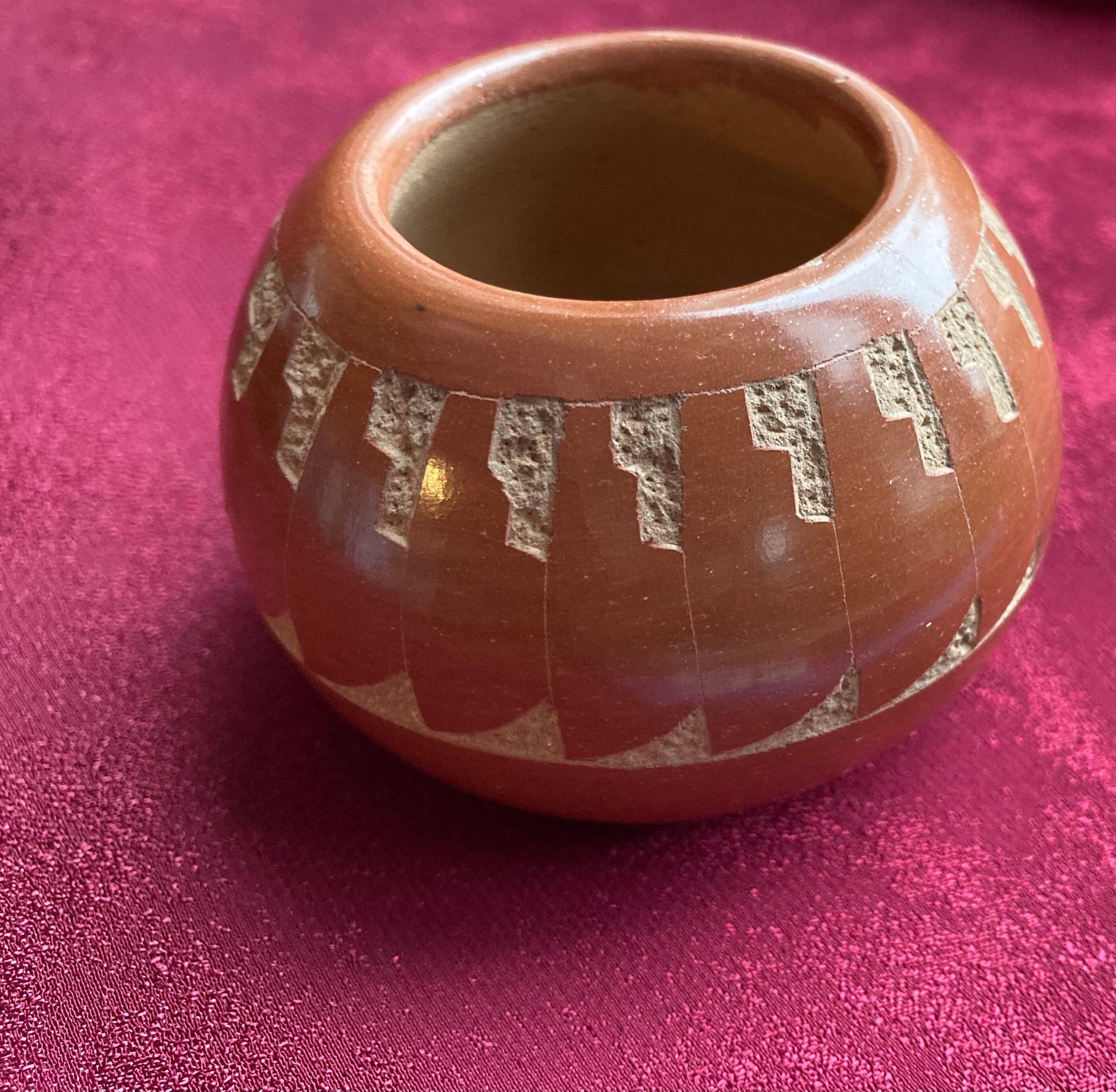 Native American San Ildefonso Pueblo NM, Juan Tafoya Redware Sgraffiti ...