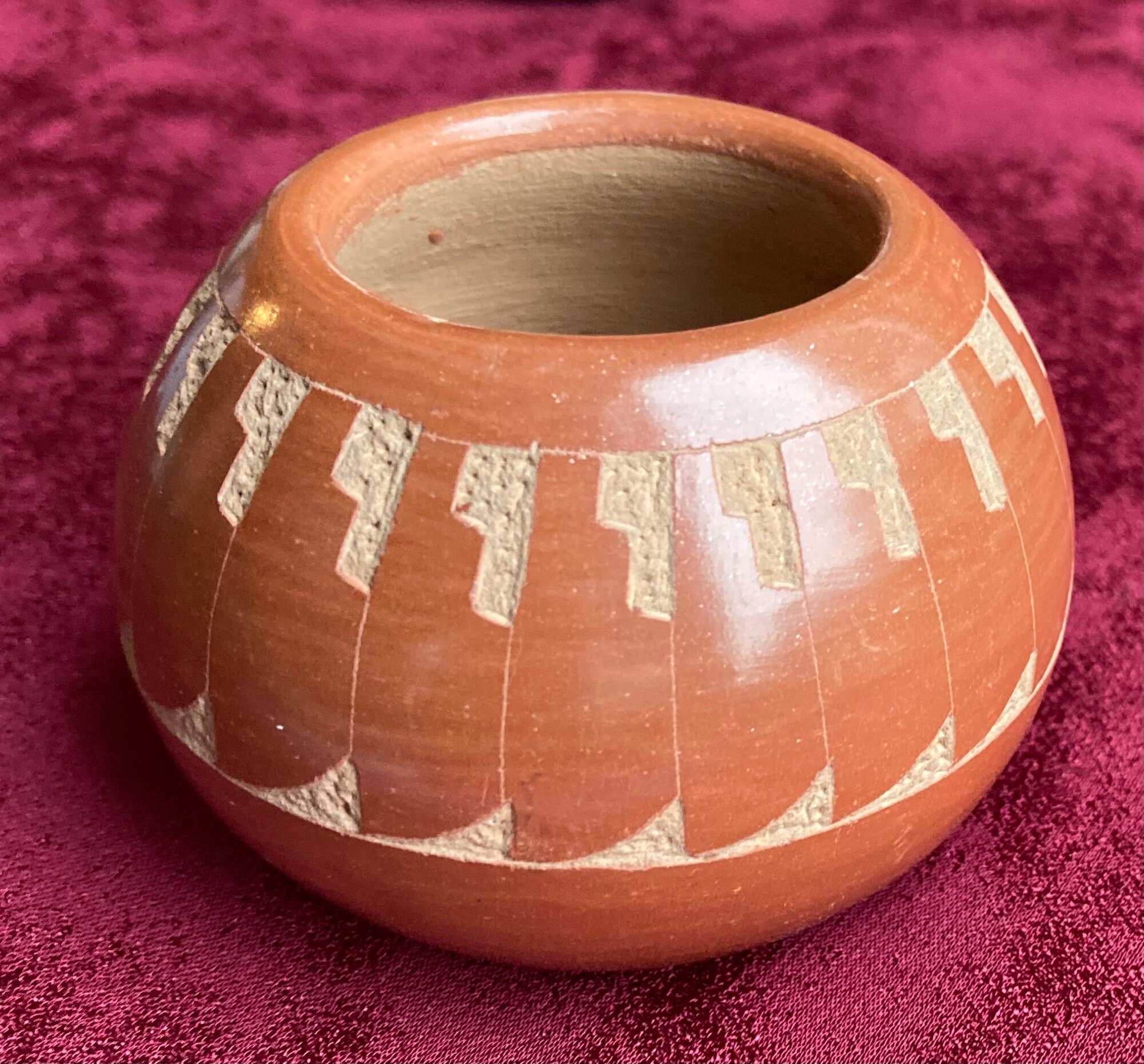 Native American San Ildefonso Pueblo NM, Juan Tafoya Redware Sgraffiti ...