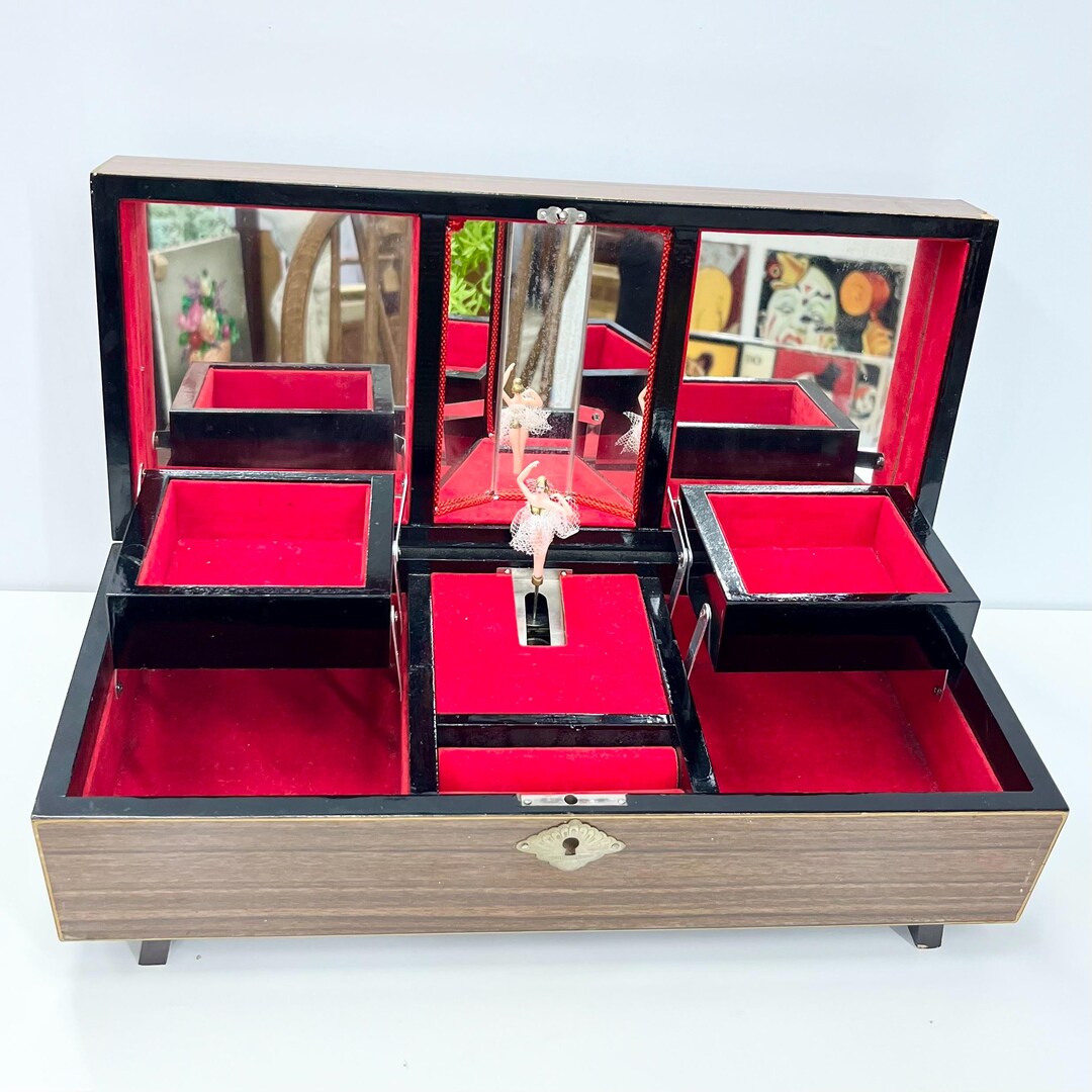 Large Vintage Wood Effect Lacquered Musical Jewellery Box With a Toyo ...