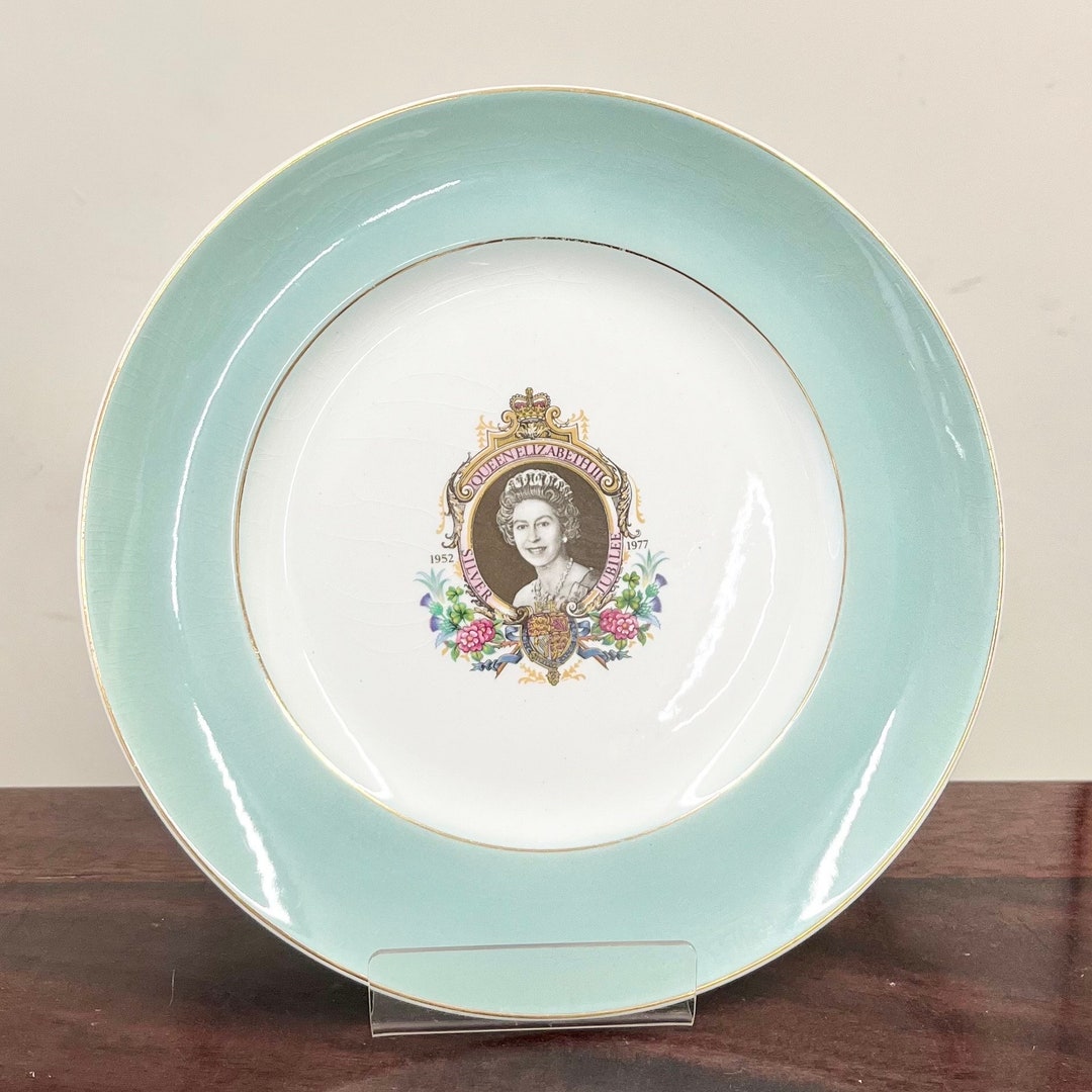Vintage Queen Elizabeth II Silver Jubilee Plate 1952 1977 Royal ...