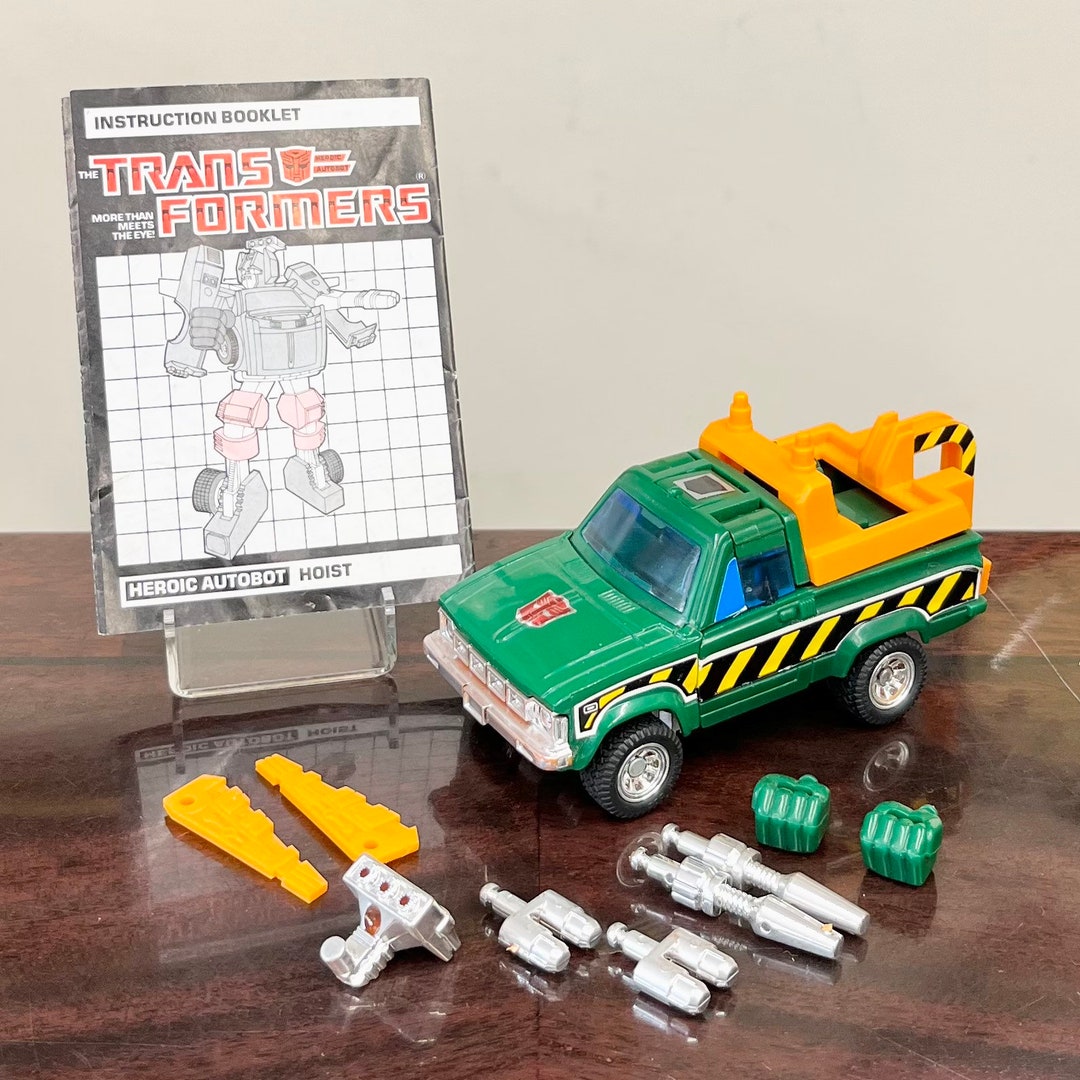 G1 Hasbro Transformer Heroic Autobot Red Hoist Tow Truck Nearly ...