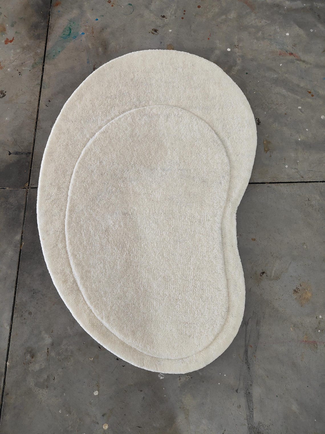 Hand Tufted Wool Rug, Kidney Shape, Modern Design - Etsy