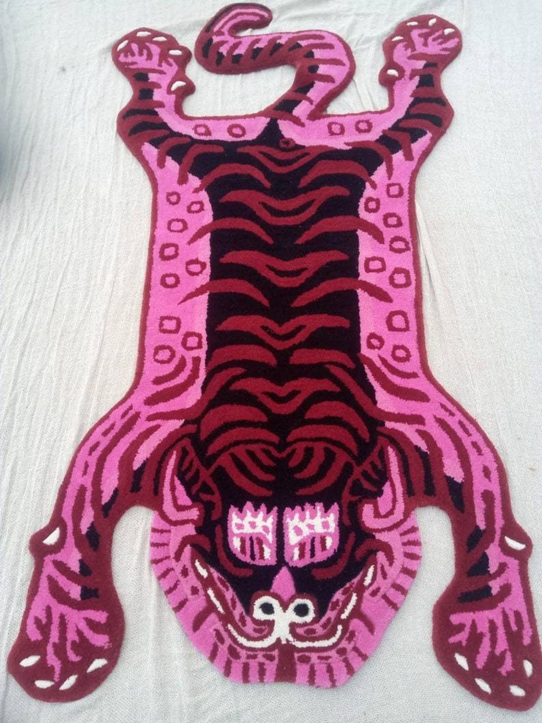 HAND TUFTED CARPET Tibetan Tiger Wool Carpet, Grey Tiger, Pink Tiger ...