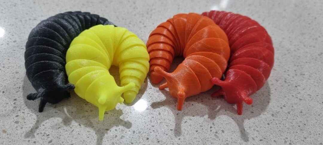 Articulated Fidget Slug - Etsy