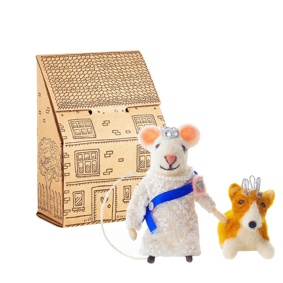 Queen Mouse With Princess Corgi - Needle Felt Art - With Sparkling ...
