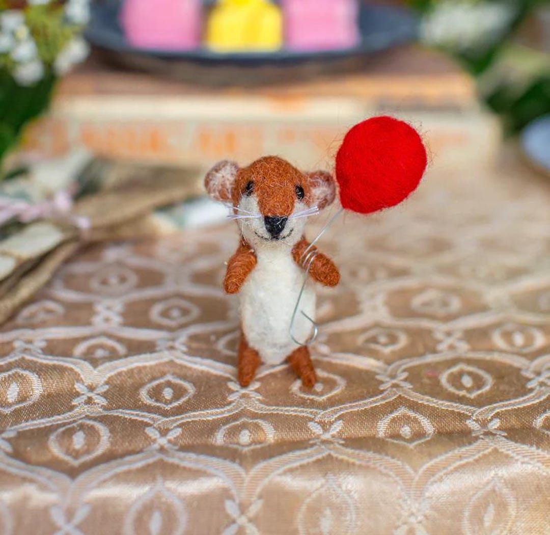Baby Otter - Needle Felted Animal - With Balloon, Handcrafted Tiny ...