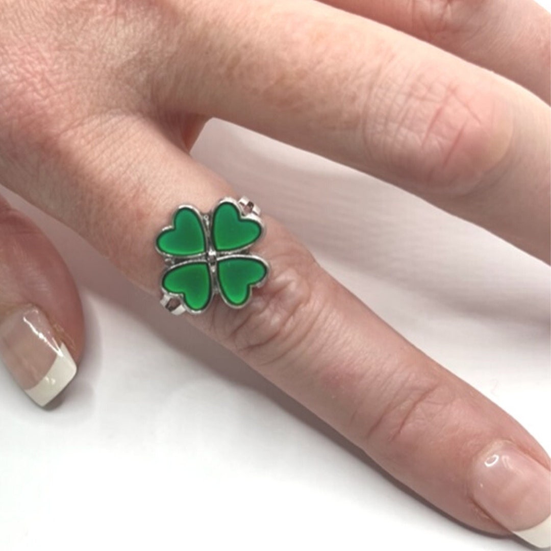 Four Leaf Clover Mood Ring: Vintage Colour Changing Lucky Ring - Etsy