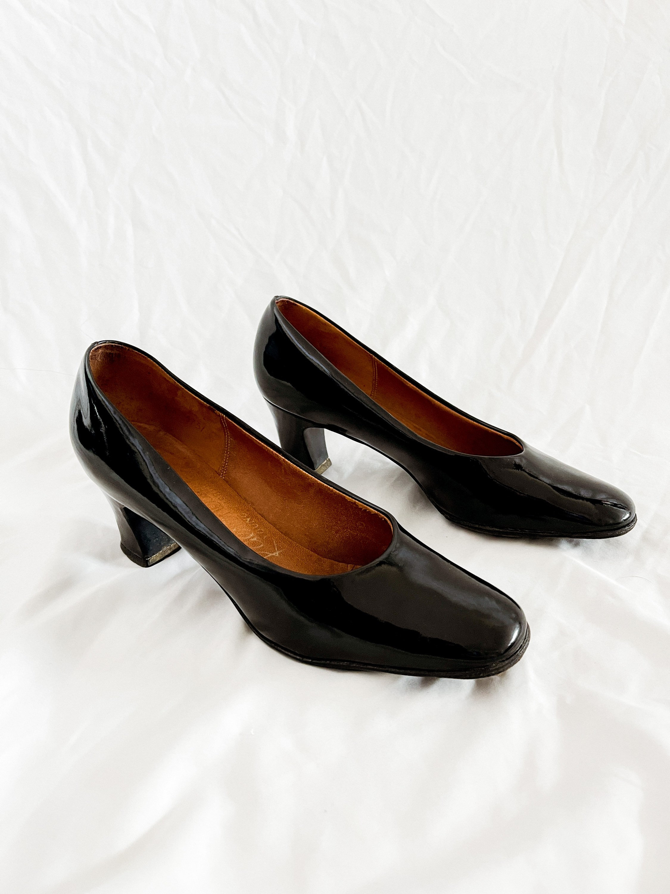 60s Dupont Corfam Faux Patent Leather Vintage Kitten Heels by ...