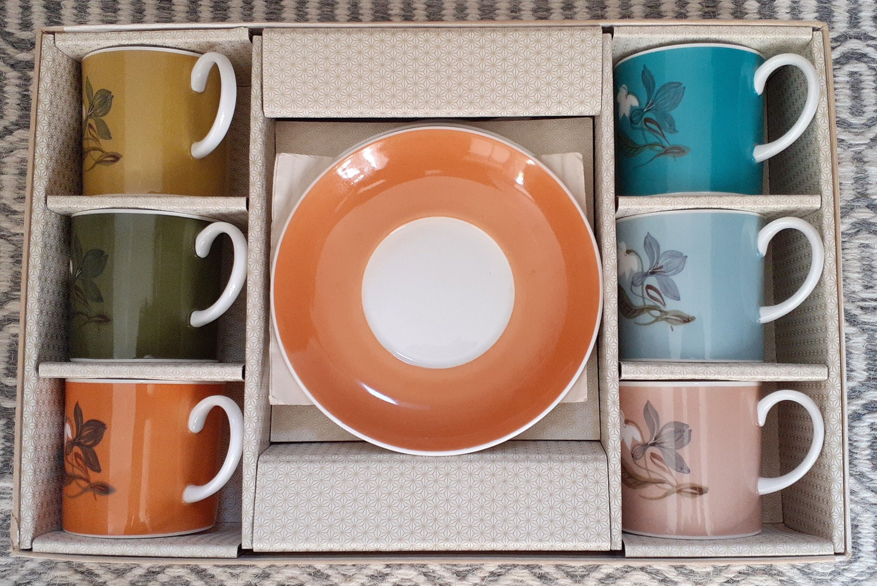 Susie Cooper Bone China Harlequin Coloured Boxed Coffee Cans & Saucers ...