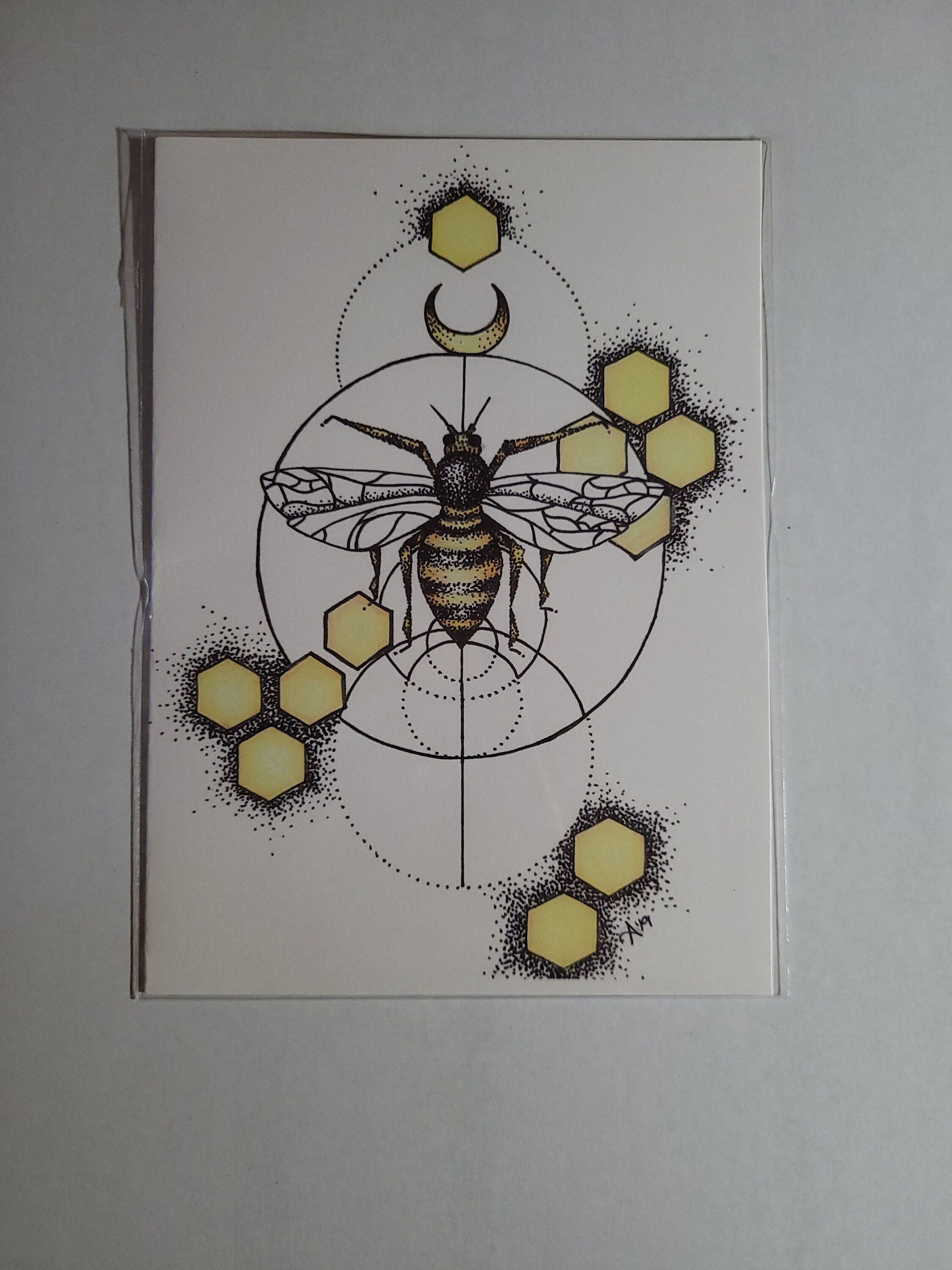 Bee Print 810 - Etsy