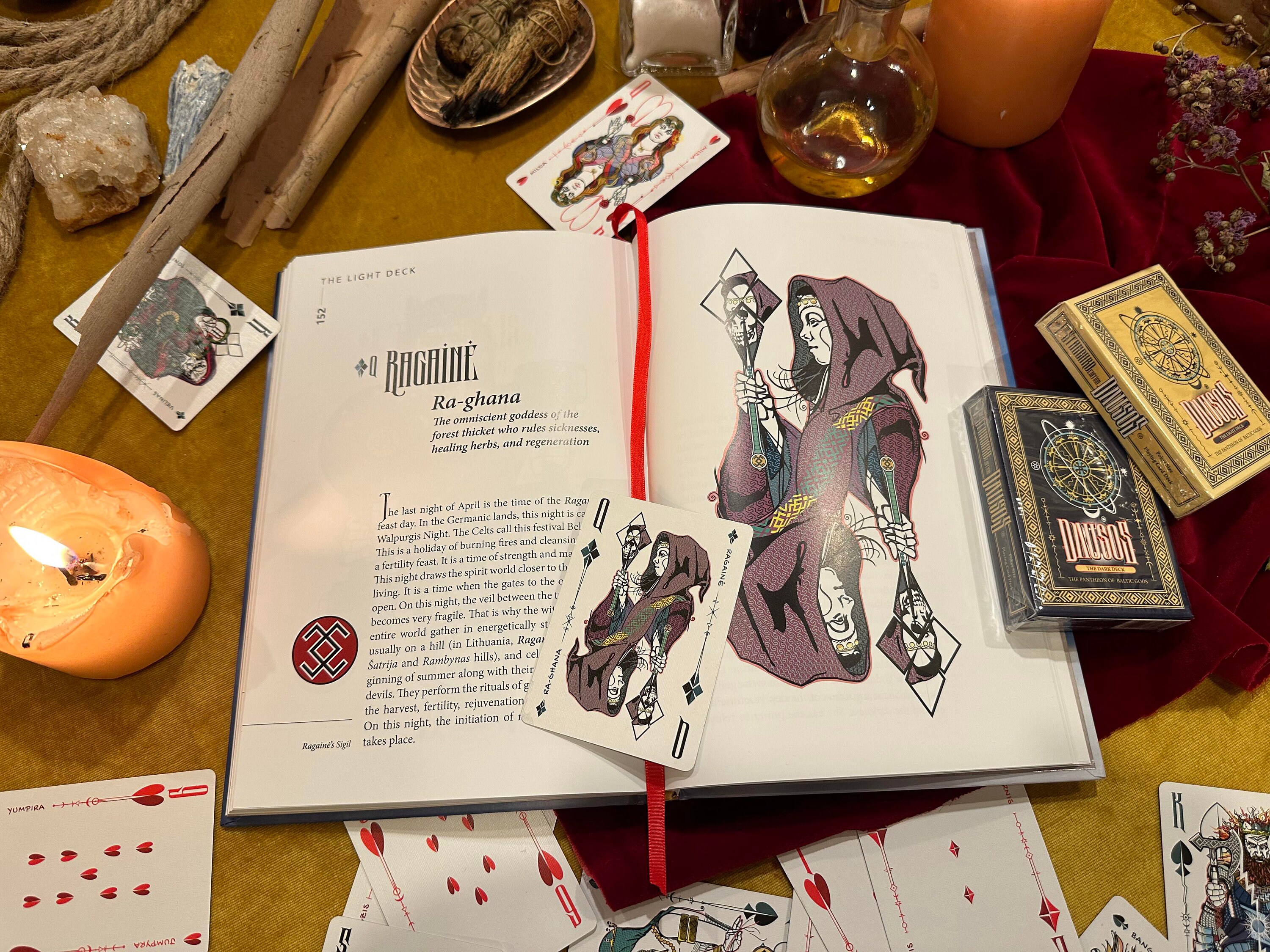 DAUSOS Gift Set Storybook Hardcover and Pair of Standard Edition Card ...