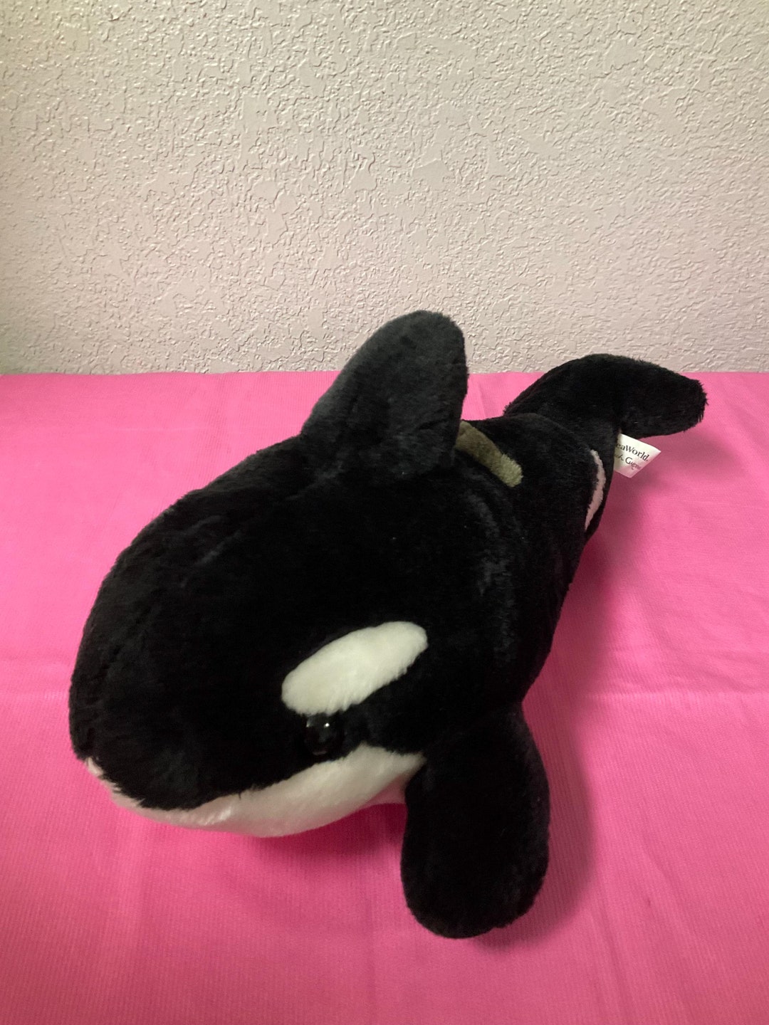 Vintage Seaworld’s Plush Shamu the Whale Stuffed Animals Plush Toys ...