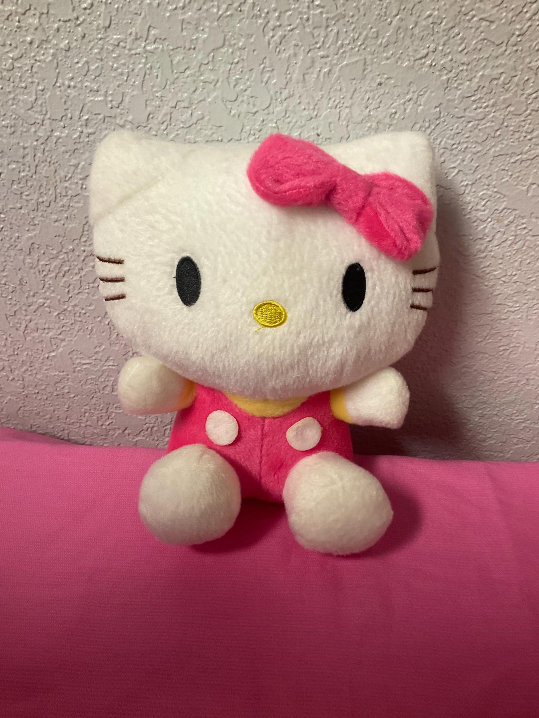 Hello Kitty Plush Toy Stuffed Animal Plush Animals Gifts for Girls Moms ...