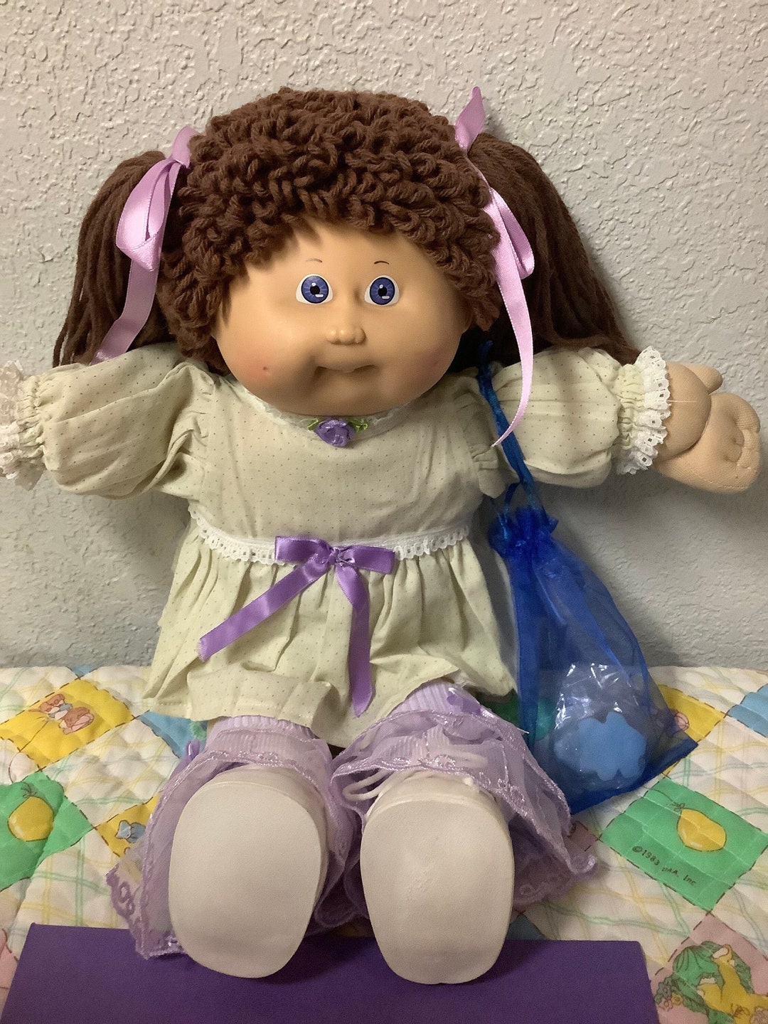 Vintage Cabbage Patch Kid Girl Hard to Find Violet Eyes Brown Poodle ...