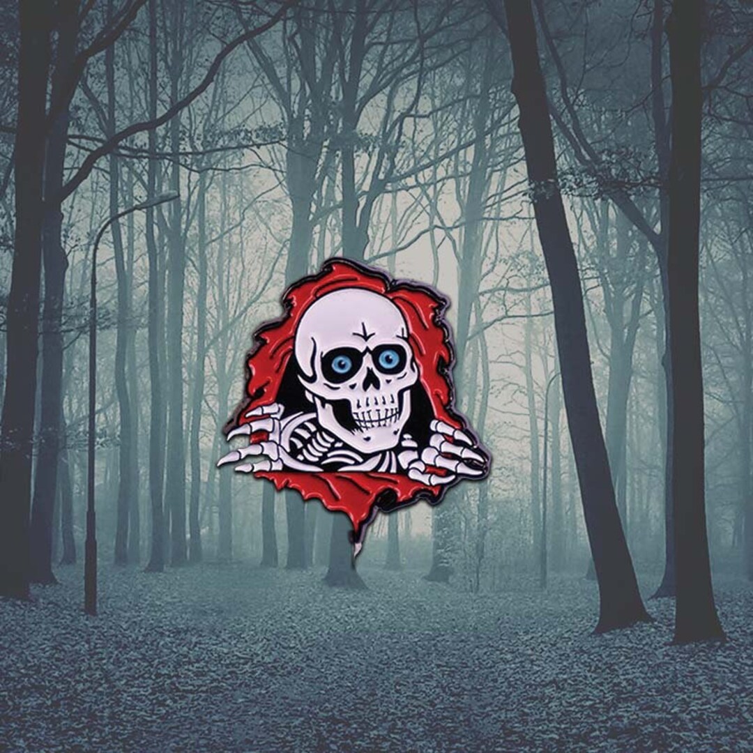 Peaking Skull Enamel Pin - Etsy