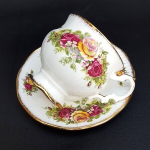 Elizabethan Tea Cup and Saucer England Teacup and Saucer, Gold Trim Tea ...