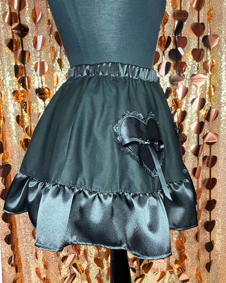 Gothic Lolita Jirai Kei Black Circle Skirt, Plus Size, Hearts, Satin ...