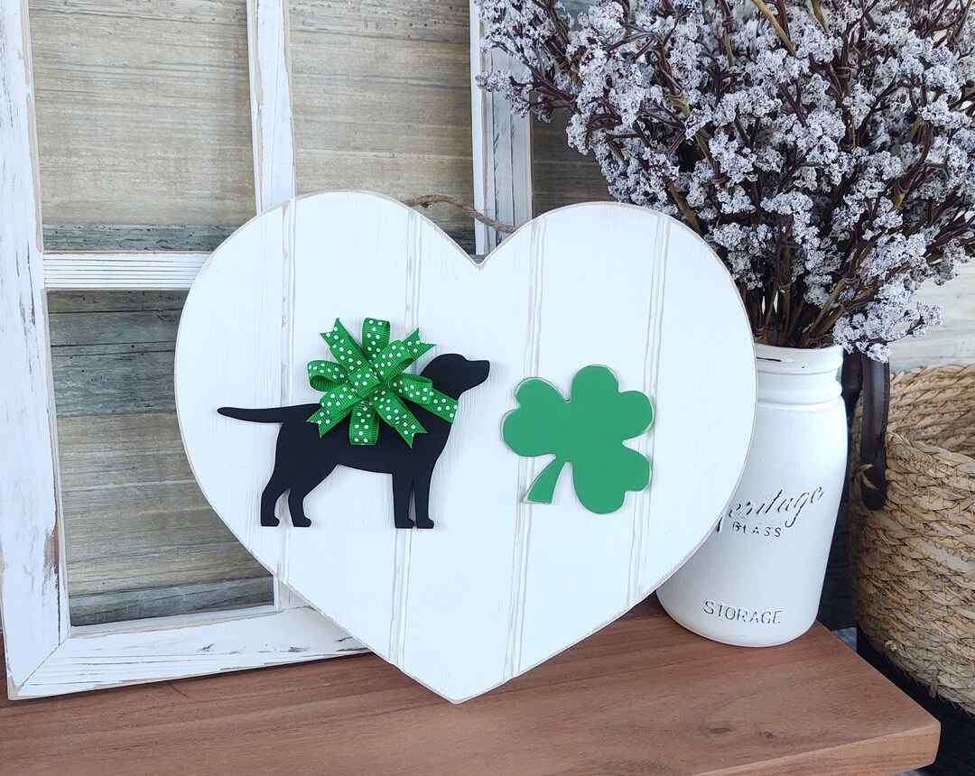 Labrador Retriever St. Patrick's Day Wood Heart Sign Shamrock Wall ...