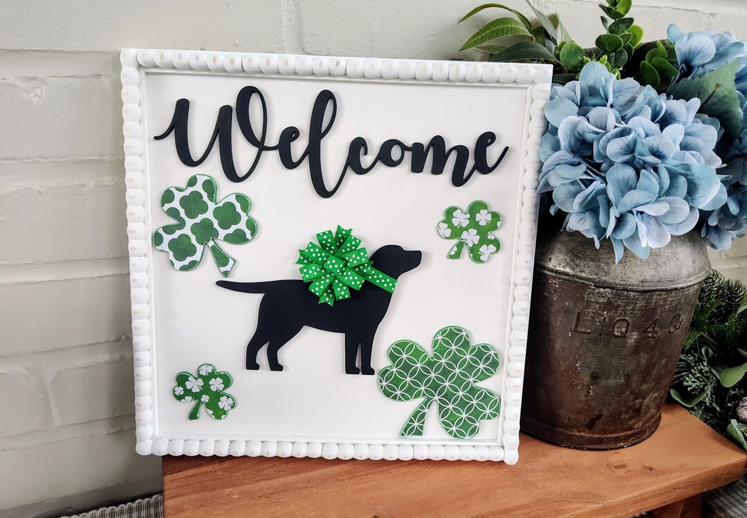 Labrador Retriever Wood St. Patrick's Day Welcome Sign Shamrock Irish ...