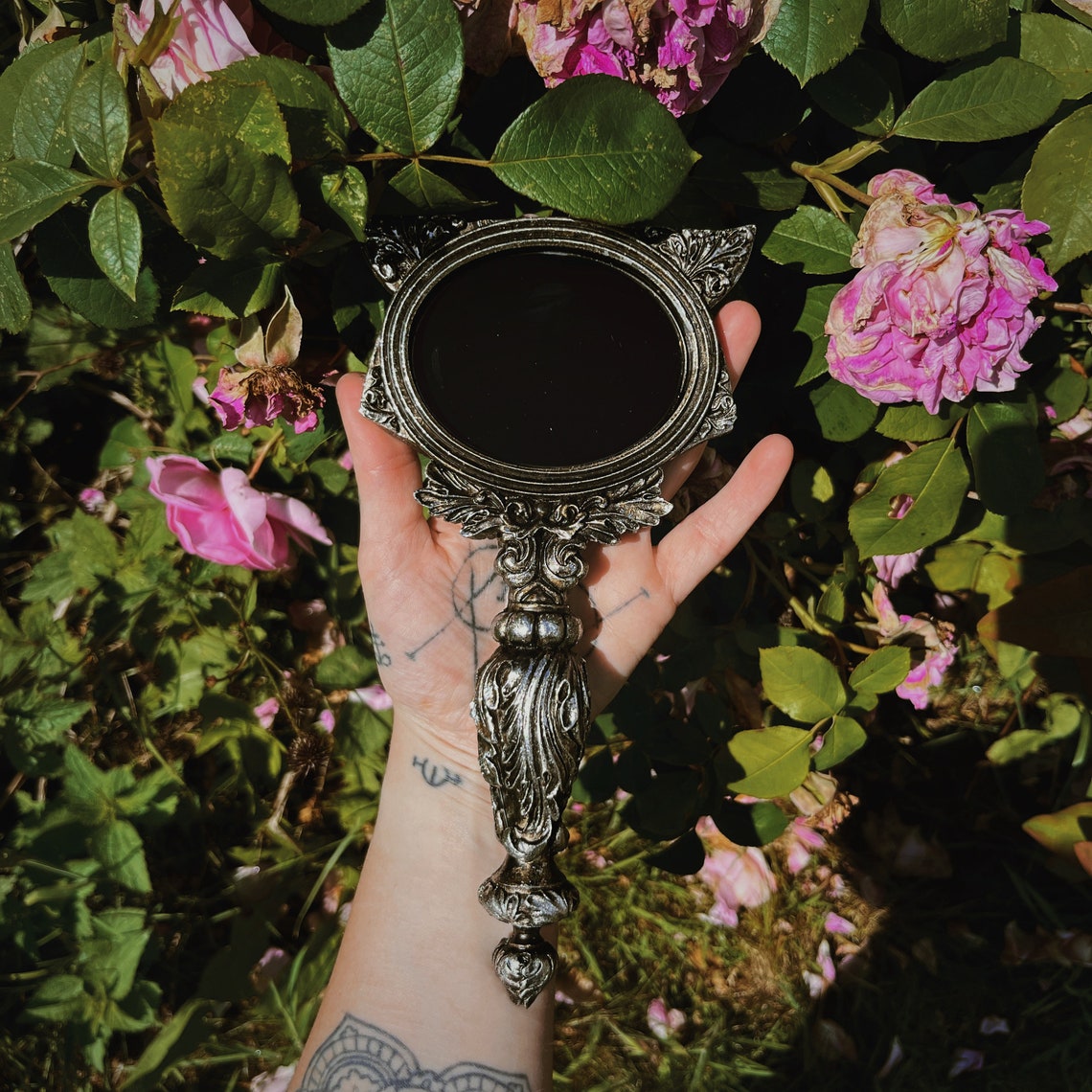 Handheld Cat Scrying Mirror - Etsy