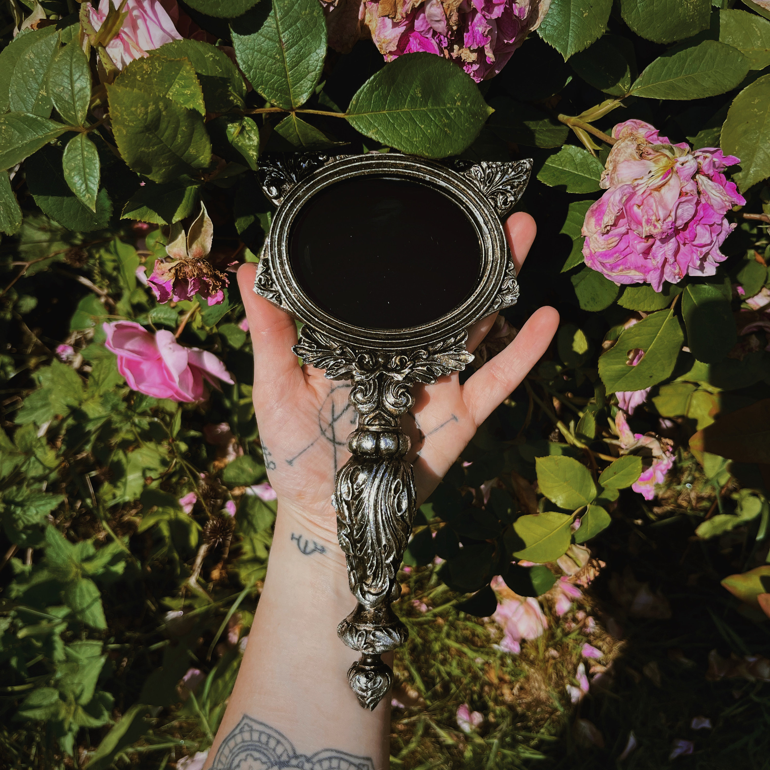 Handheld Cat Scrying Mirror - Etsy