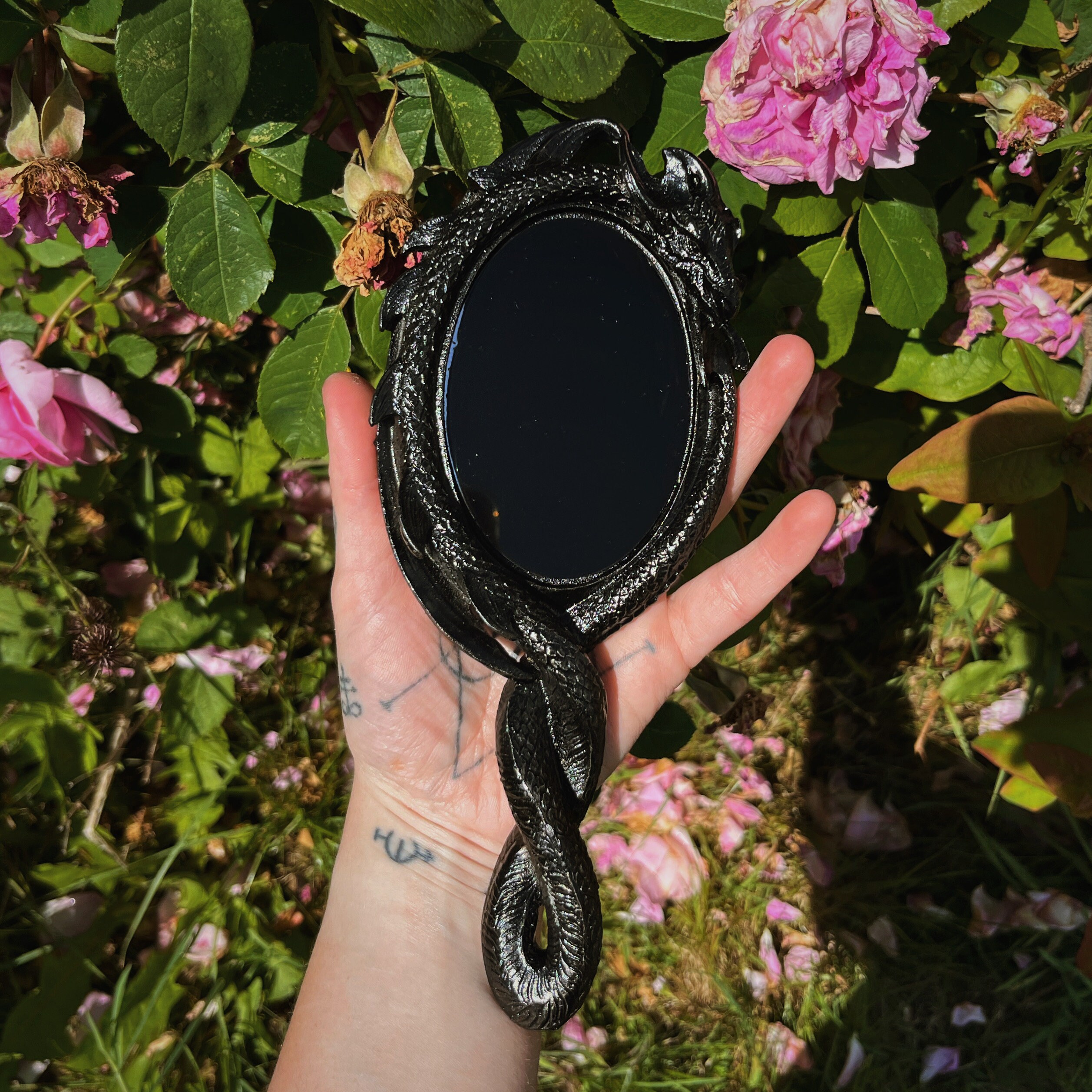 Handheld Dragon Scrying Mirror - Etsy Sweden