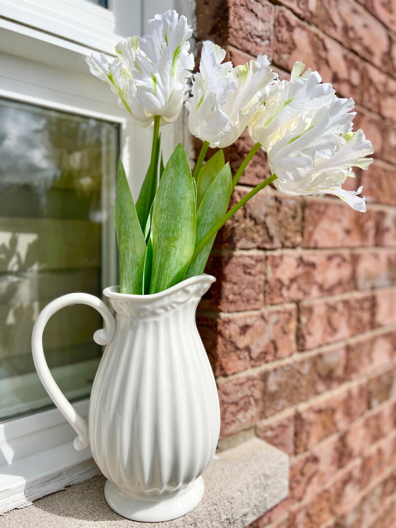 Artificial Tulips, Beautiful Flowers, Realistic Looking Flowers, Fake ...