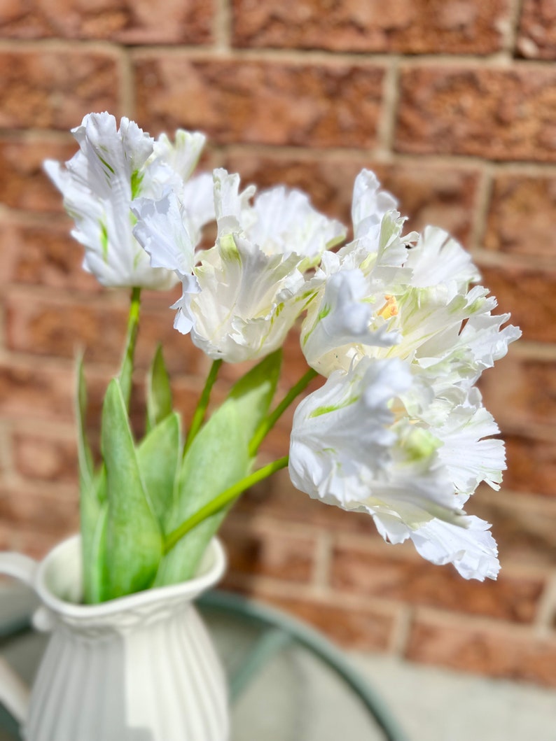 Artificial Tulips, Beautiful Flowers, Realistic Looking Flowers, Fake ...