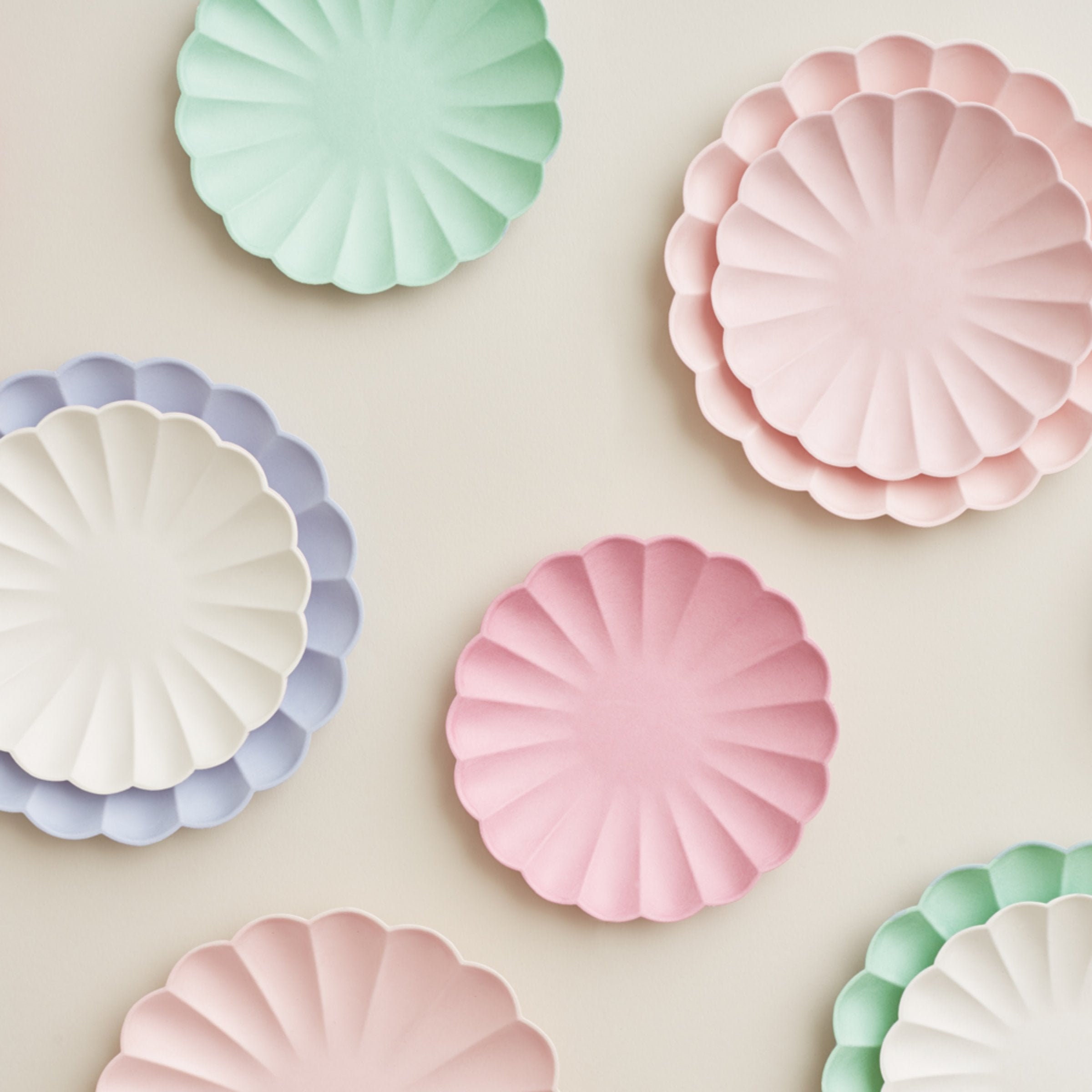 Meri Meri Small Cream Plates (pack of 8) | Compostable Party Plates ...