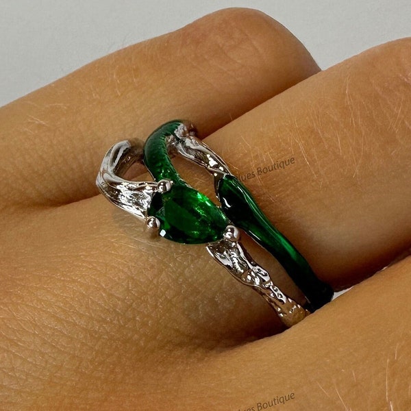 Green Snake Ring - Etsy UK