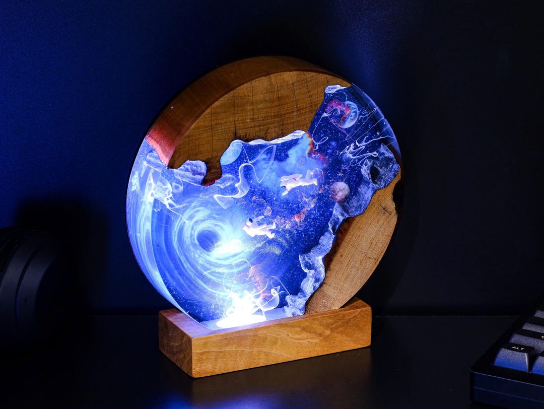 Black Hole Night Light GALAXY Epoxy Lamp SPACE Lights Lamp Astronaut ...