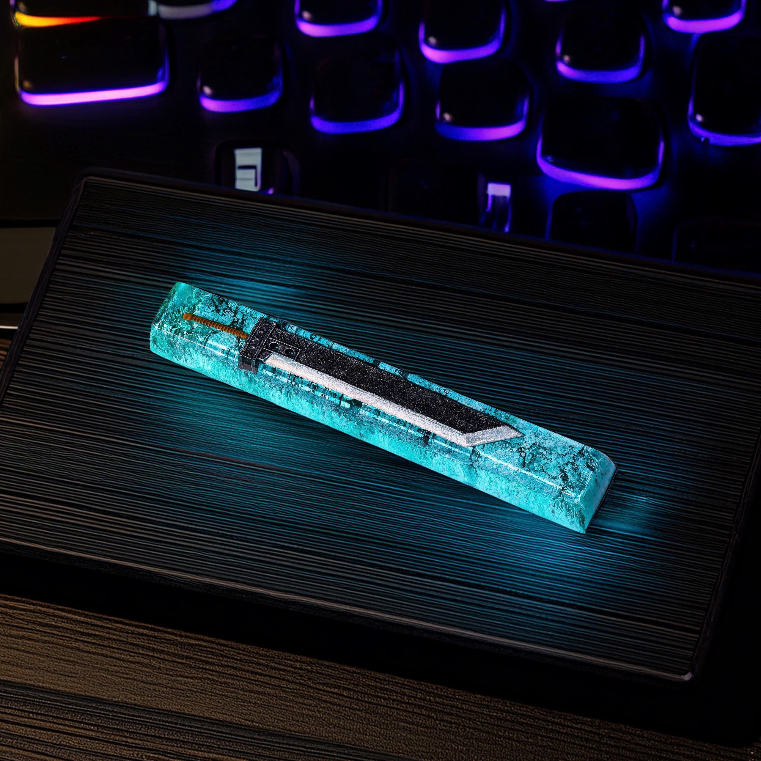 Fi.nal Fa.nta.sy B.uster Swo.rd Artisan Spacebar, FF7 Resin Keycap ...