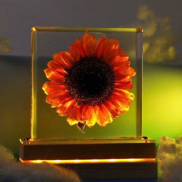 Resin Flower Lamp - Etsy
