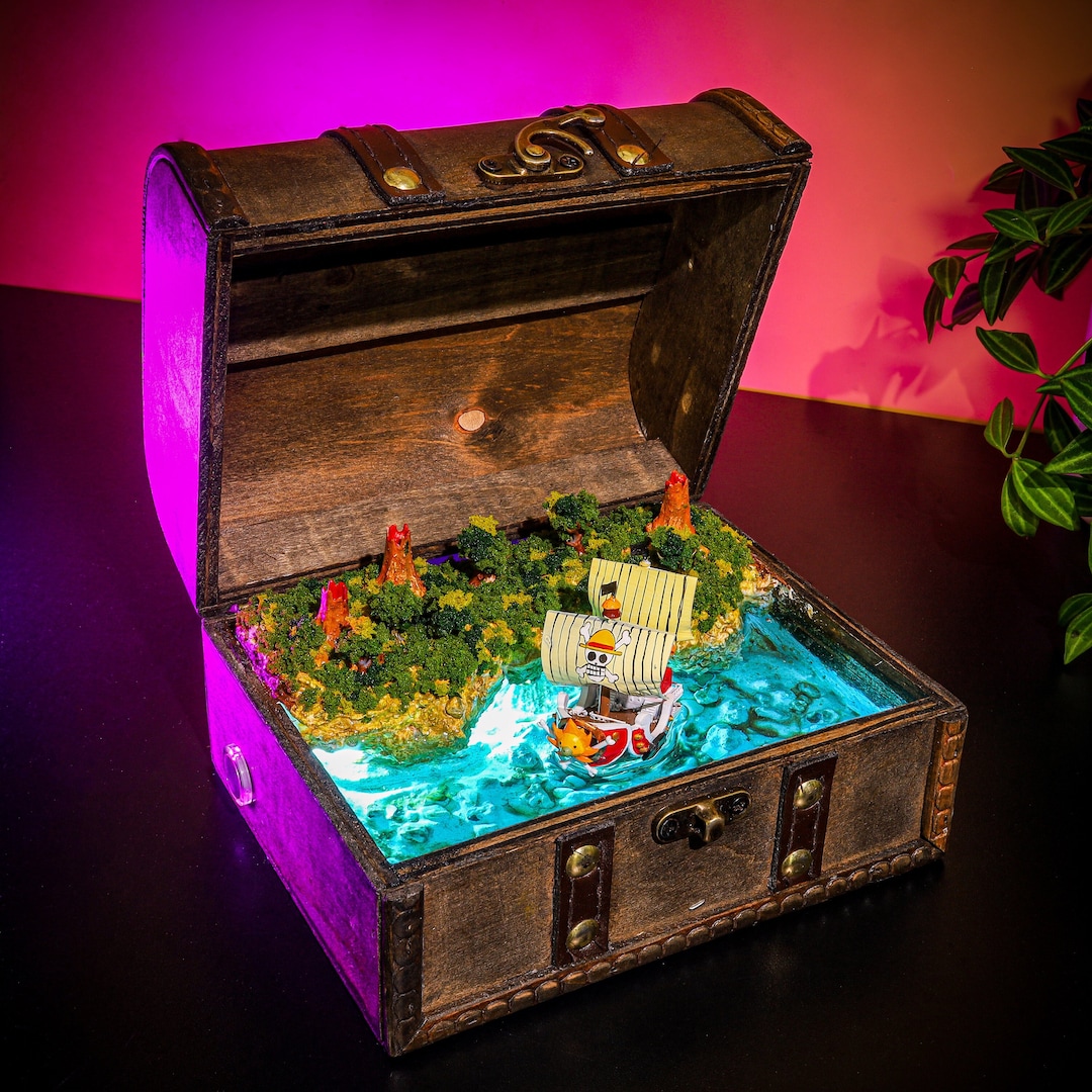 One. P.i.e.c.e Box Lamp, Ocean Dorama, Ocean Pirate Ship in Light Box ...