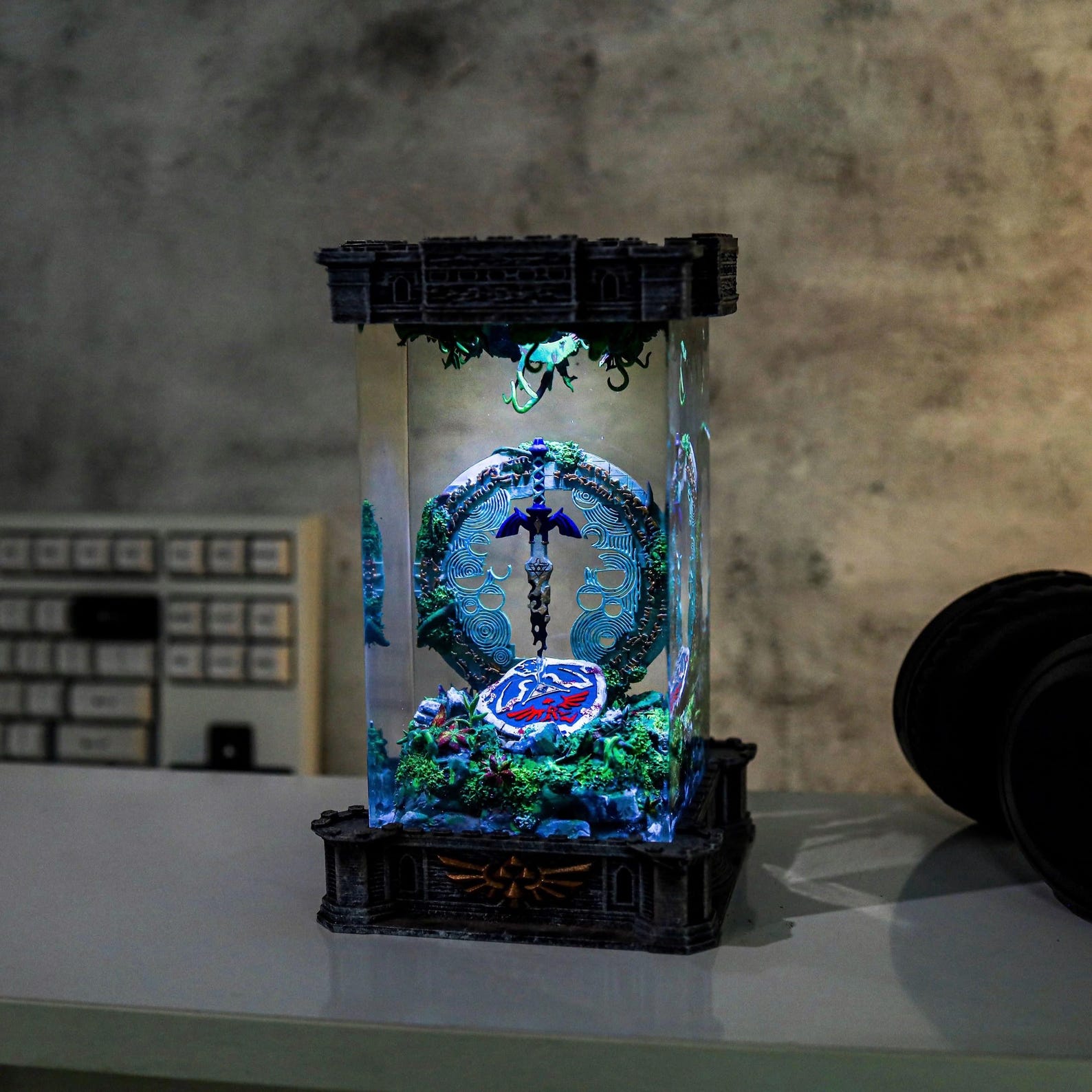 Diorama Ze.lda Shield and Master Sword Epoxy Lamp Link Ze.lda Night ...