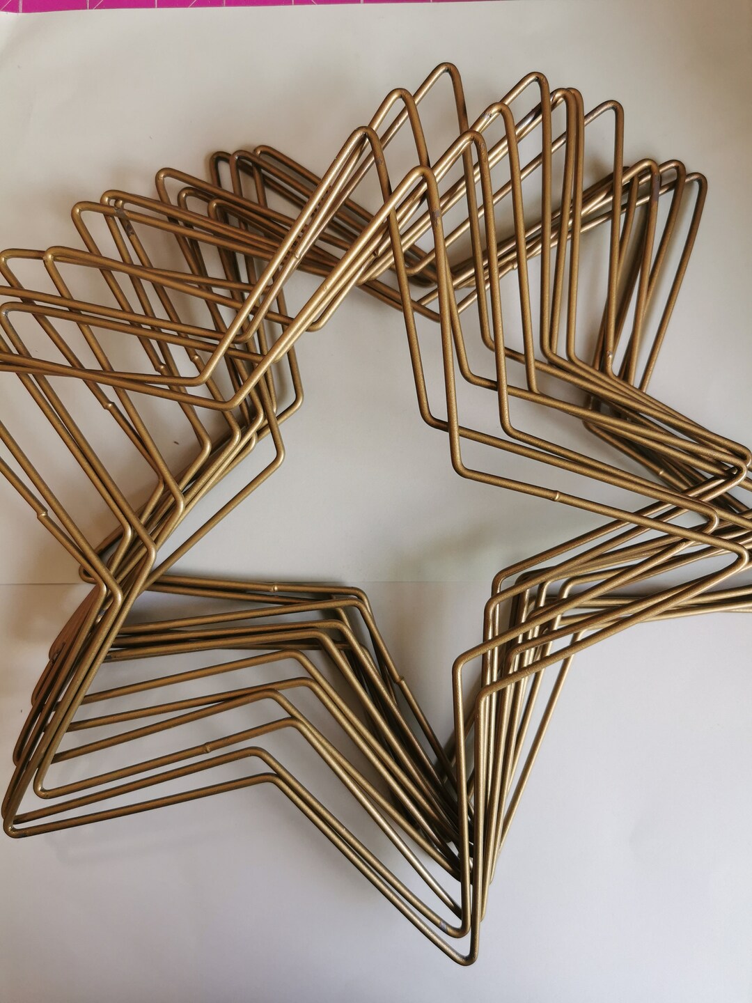 Metal Gold Star Wire Frame 10 Inch Wall Decoration Floristry Display ...